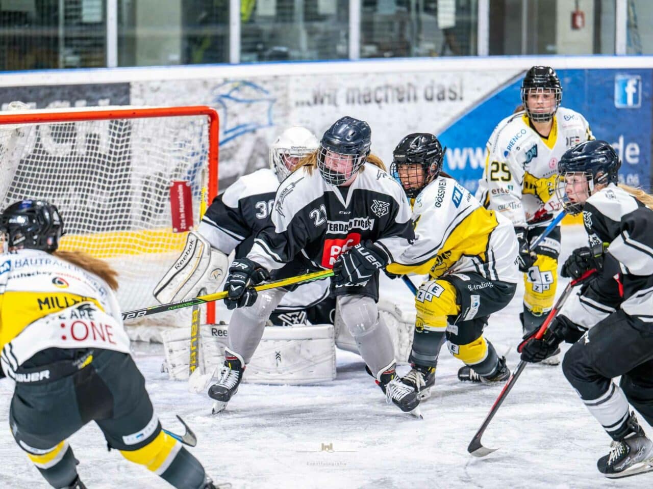 Mad Dogs Frauen eröffnen DFEL-Saison in Amsterdam
