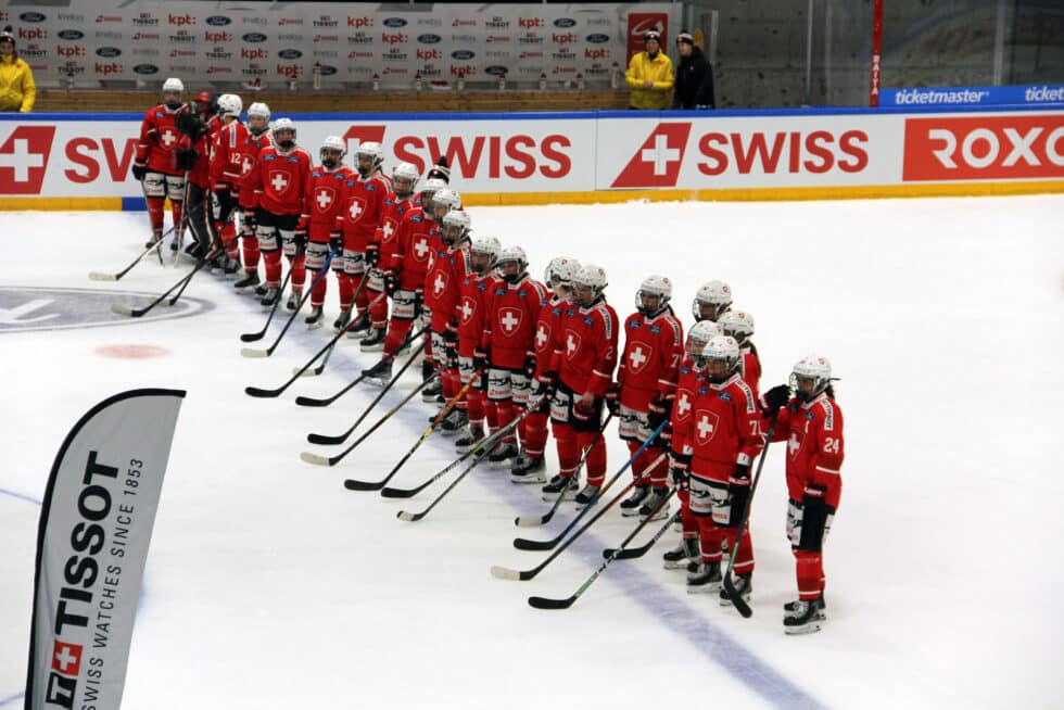Schweiz unterliegt Schweden im ersten von drei Testspielen